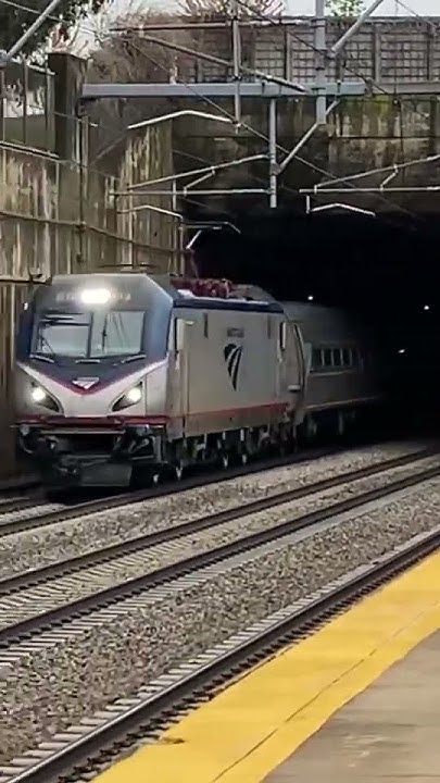 Amtrak Phase VII Amfleet passing through Forest Hills - YouTube