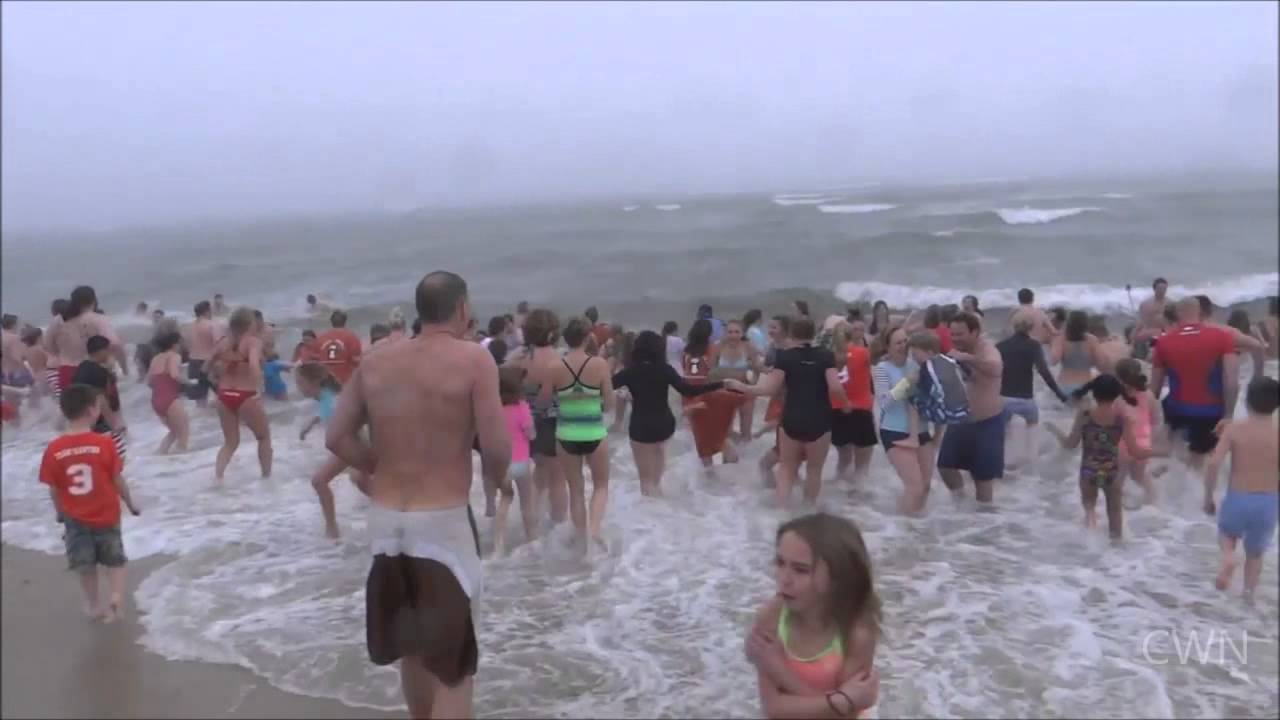 April Fools Swim, Chatham, MA 4/01/16 - YouTube