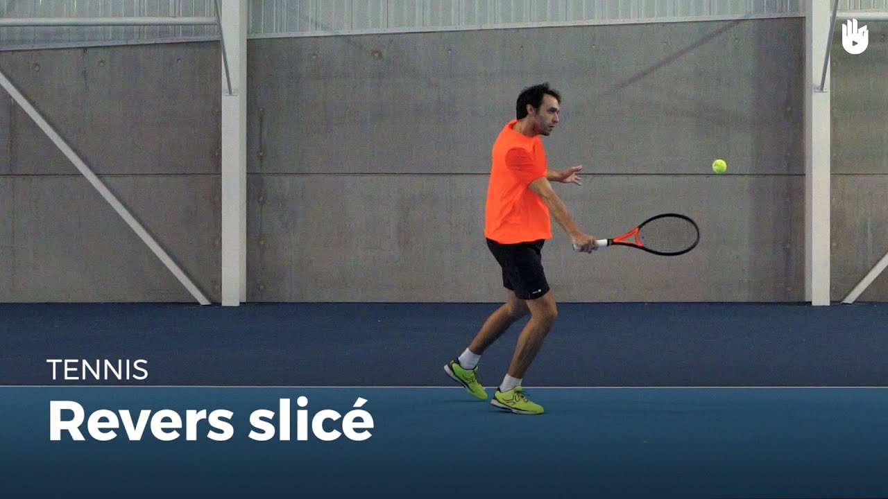 Comment effectuer un revers slicé | Tennis - YouTube