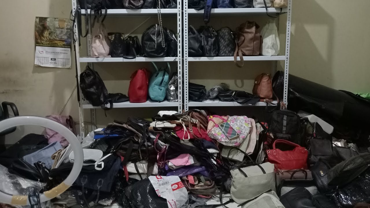TAS BRANDED SERBA 50 RIBU - YouTube