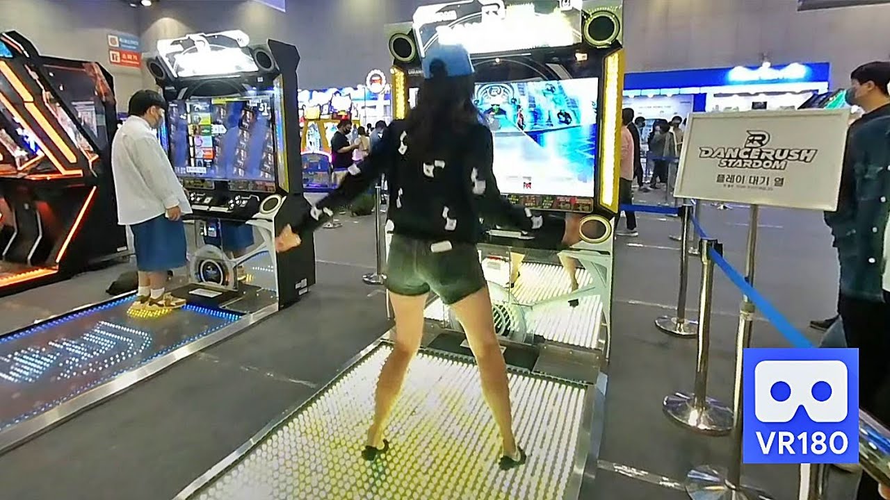 3D 180VR a Dancing Girl on DanceRush Stardom in PlayX4 Game Show - YouTube
