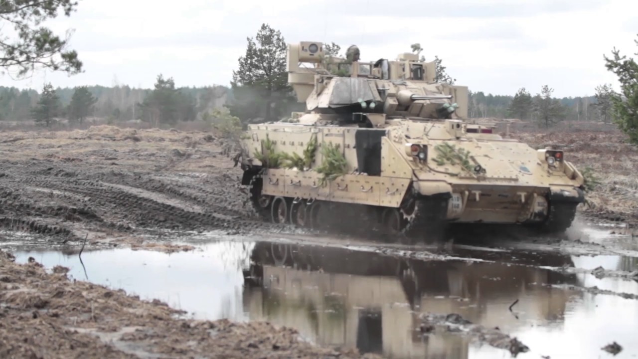 Soldiers Conduct Tank Live Fire - YouTube