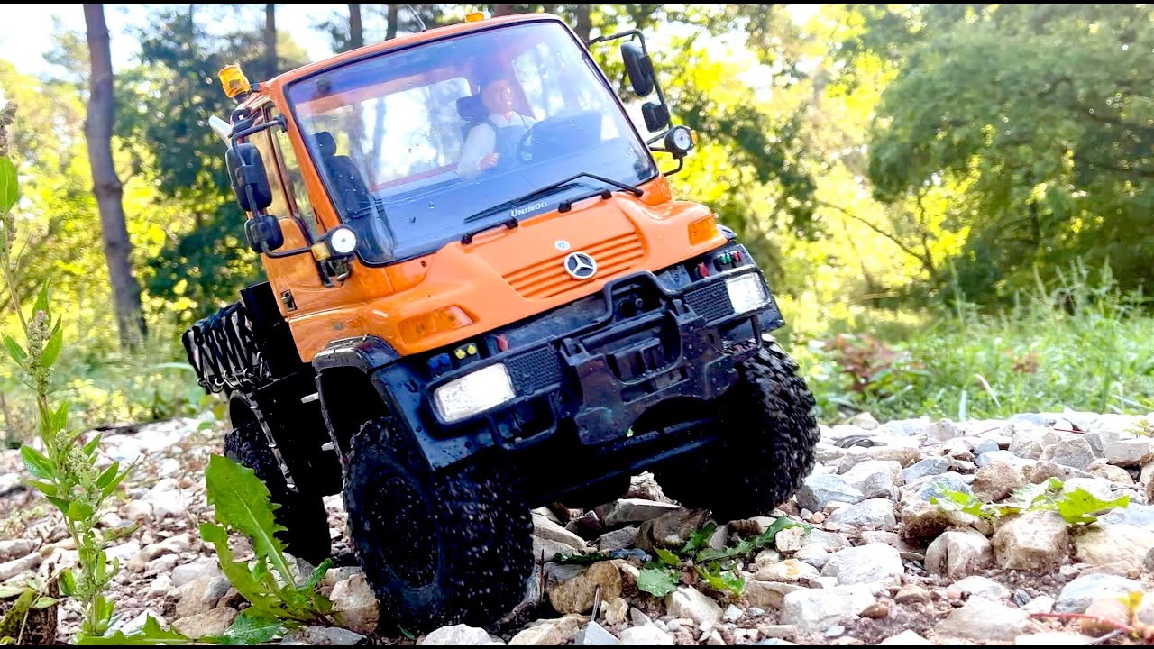MST/CFX Mercedes Benz Unimog U300 - 4x4 drive - YouTube