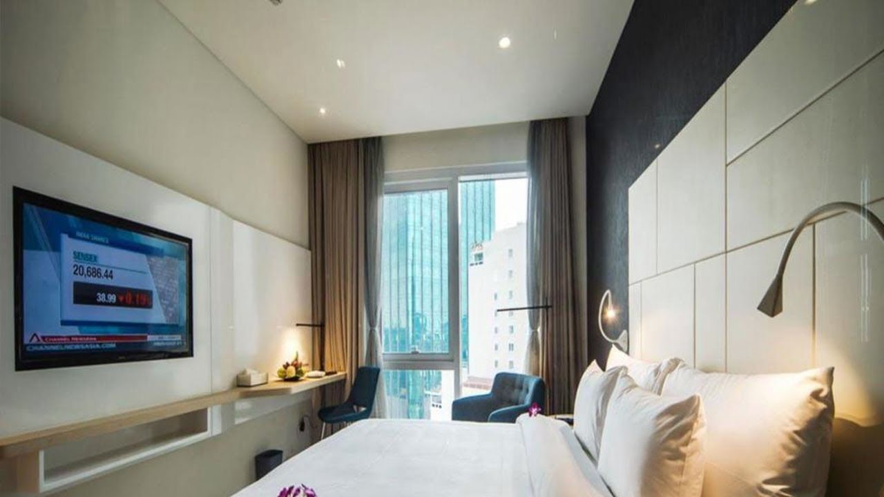 HotelKDM | Review Liberty Central Saigon Riverside Hotel - YouTube