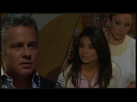 Barrera de amor: Juanita y Federico se cachetean