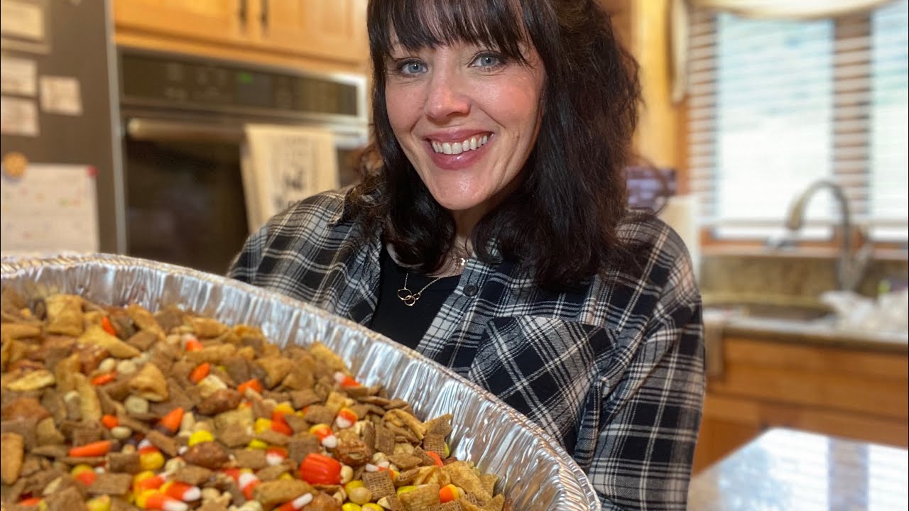 Harvest Hash Party Mix - YouTube