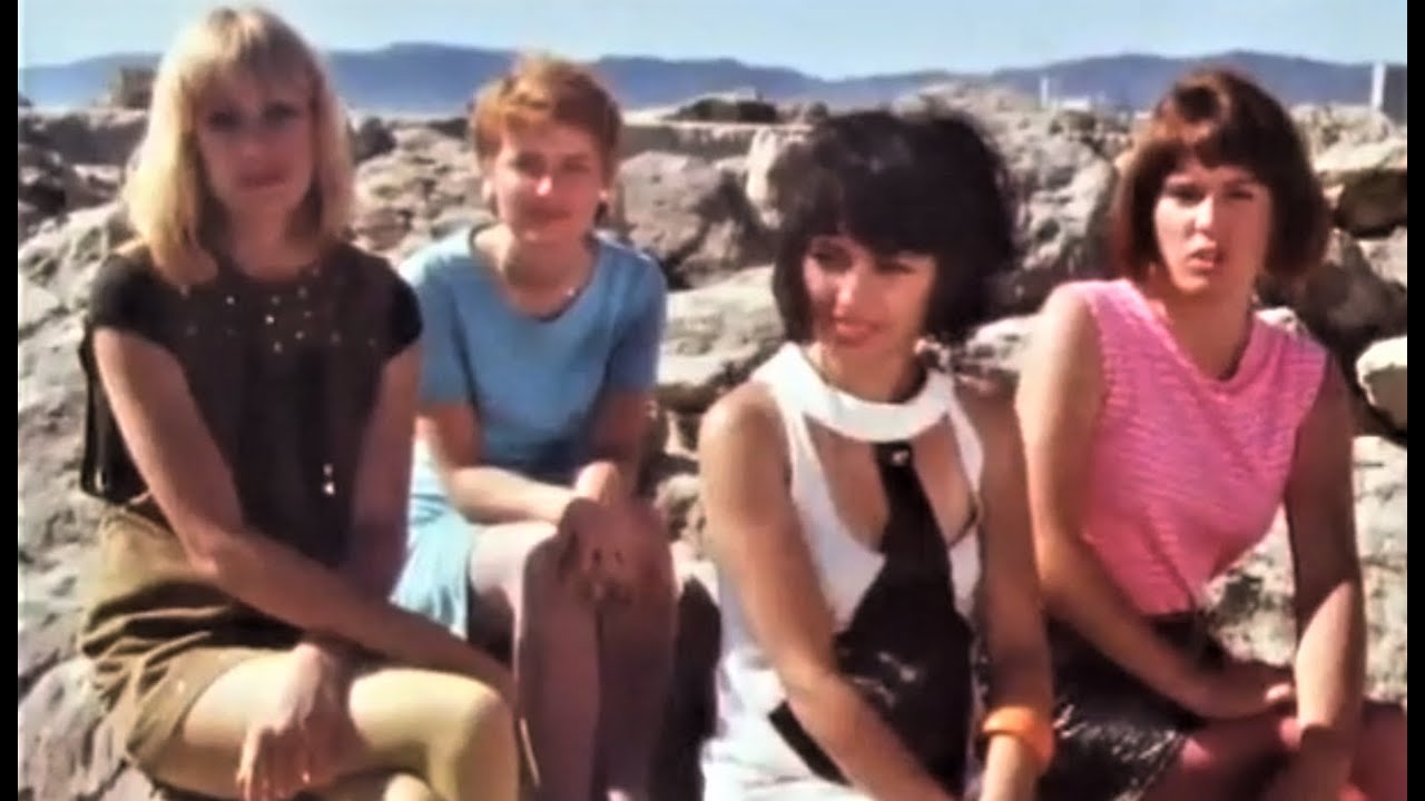 The Bangles - The Tube, November 12, 1982 - YouTube