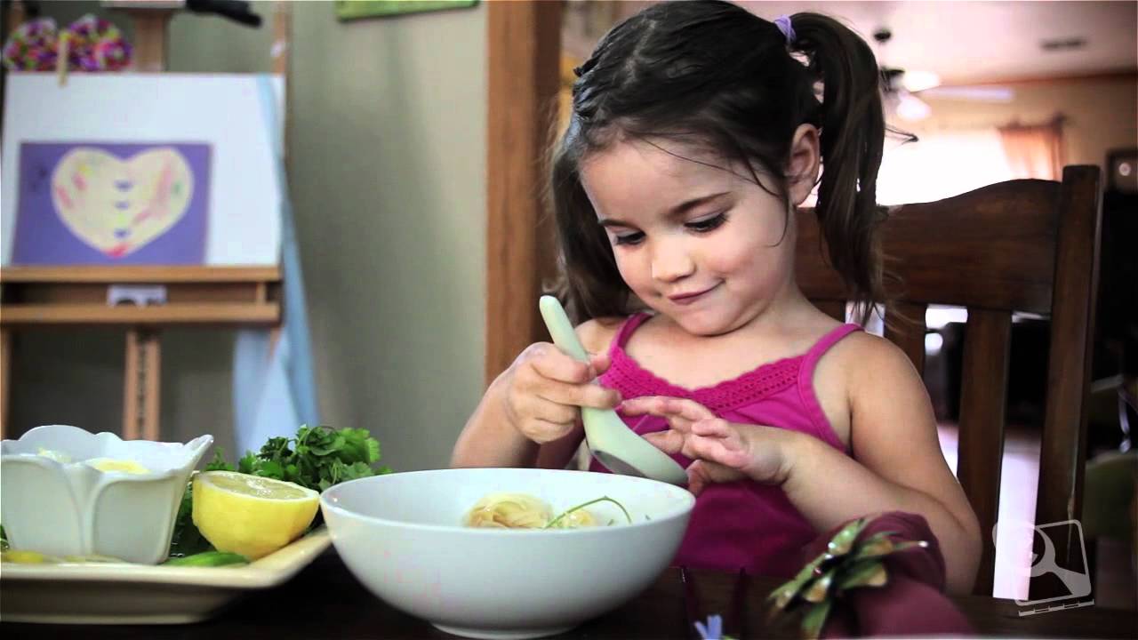 Ava eats Myanmar (Global Table Adventure) - YouTube