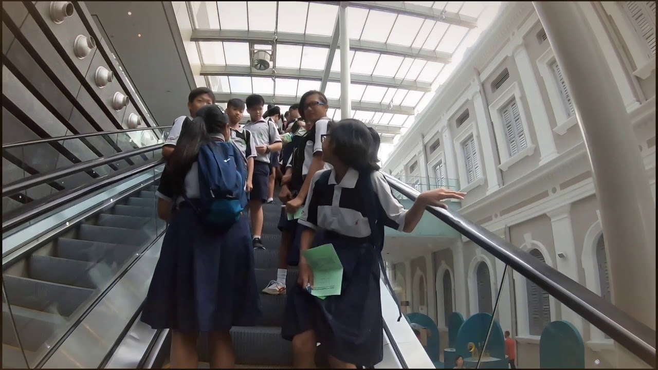 History Lesson at the Museum Junyuan Secondary School - YouTube