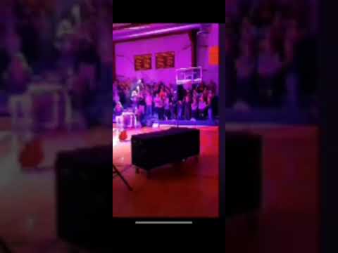 Ashton Brooke gill live. Frederick south Dakota - YouTube
