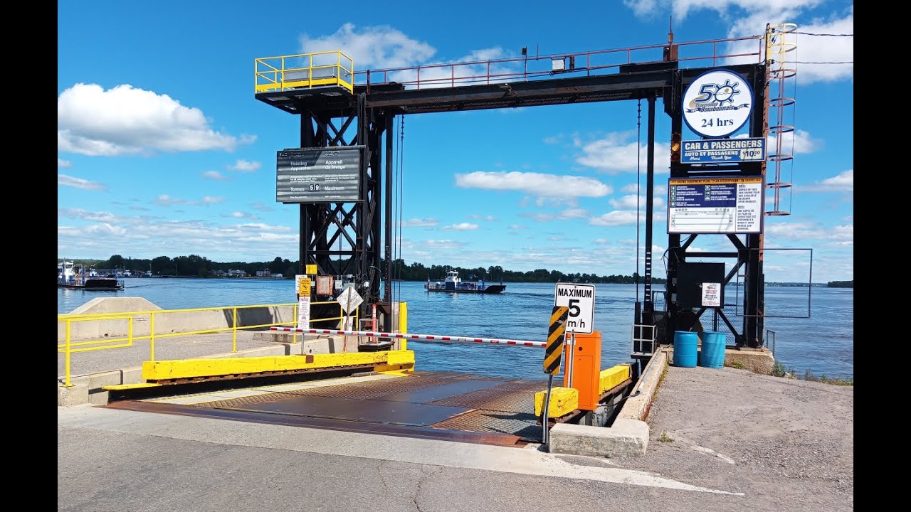 Traversiers Bourbonnais, Cumberland Ferry, Ottawa, Ontario - YouTube