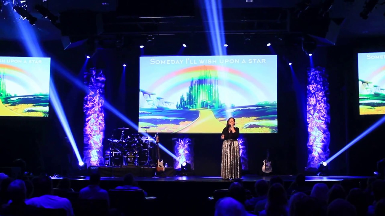 AT THE MOVIES special performance 𝐉𝐞𝐧𝐧 𝐃𝐞𝐫𝐫𝐢𝐜𝐤'𝐬 𝐎𝐯𝐞𝐫 𝐭𝐡𝐞 𝐑𝐚𝐢𝐧𝐛𝐨𝐰 - YouTube