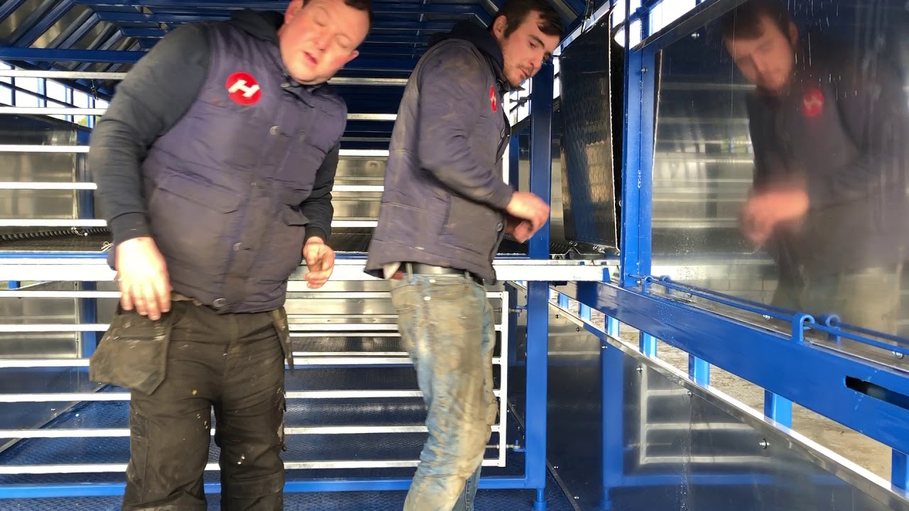 Hogg engineering livestock trailer with manual sheep decks - YouTube