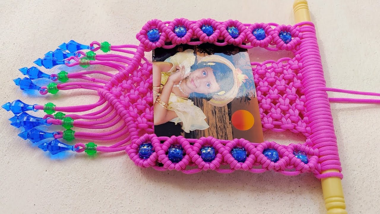 DIY Macrame Photo-Frame Wall Hanging Tutorial in Hindi - YouTube