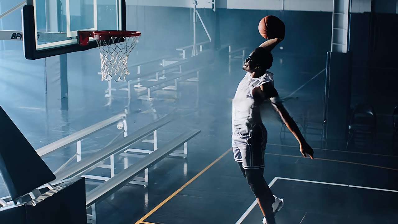 Cirkul Water Bottle commercial featuring Bakari Copeland - YouTube