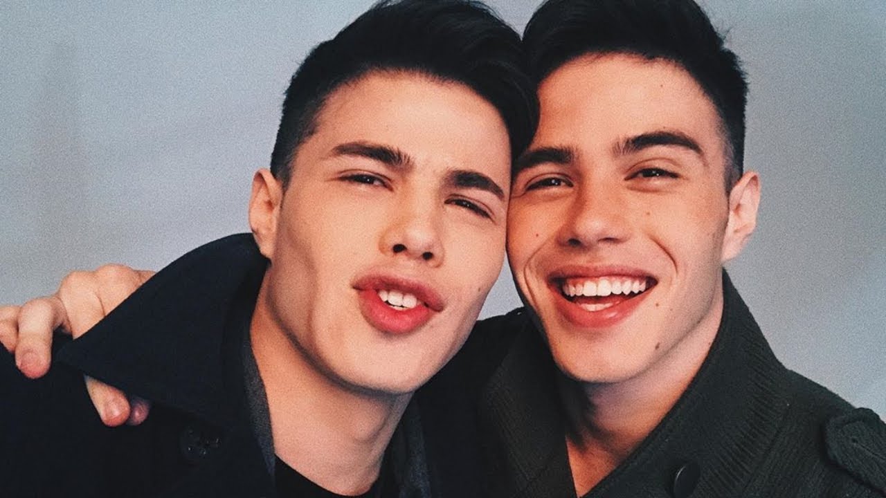 Irmãos Rocha imitam FAMOSOS | Brothers Rocha Central - YouTube