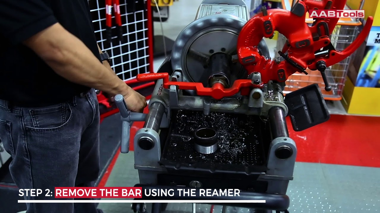 How to Use the Ridgid 300 Compact Threading Machine - YouTube