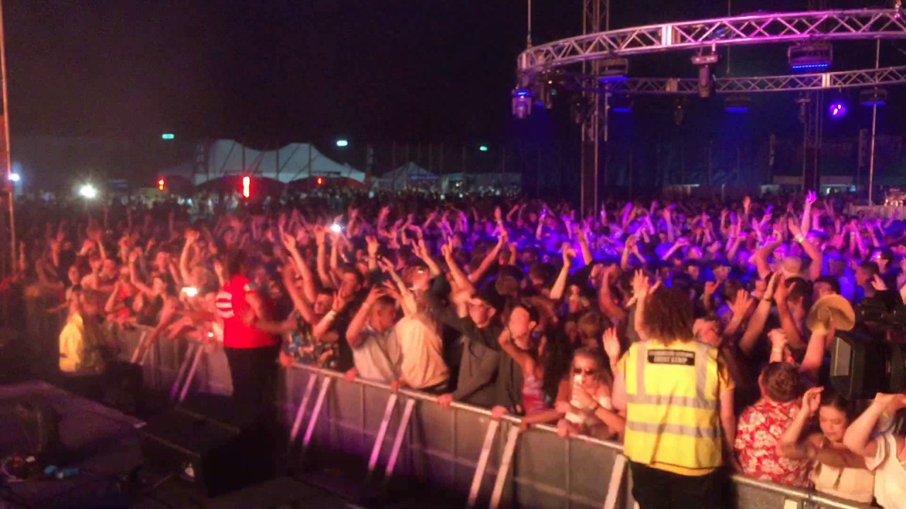 Royal Welsh Show Day 2 - The Young People's Village - YouTube