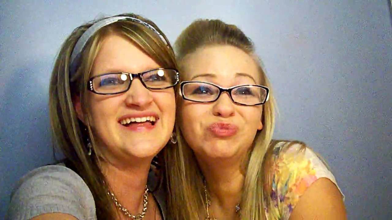 How to use a Photo Booth:] - YouTube