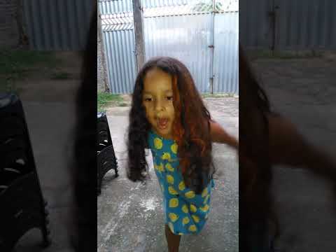 Eu dançando dance monkey