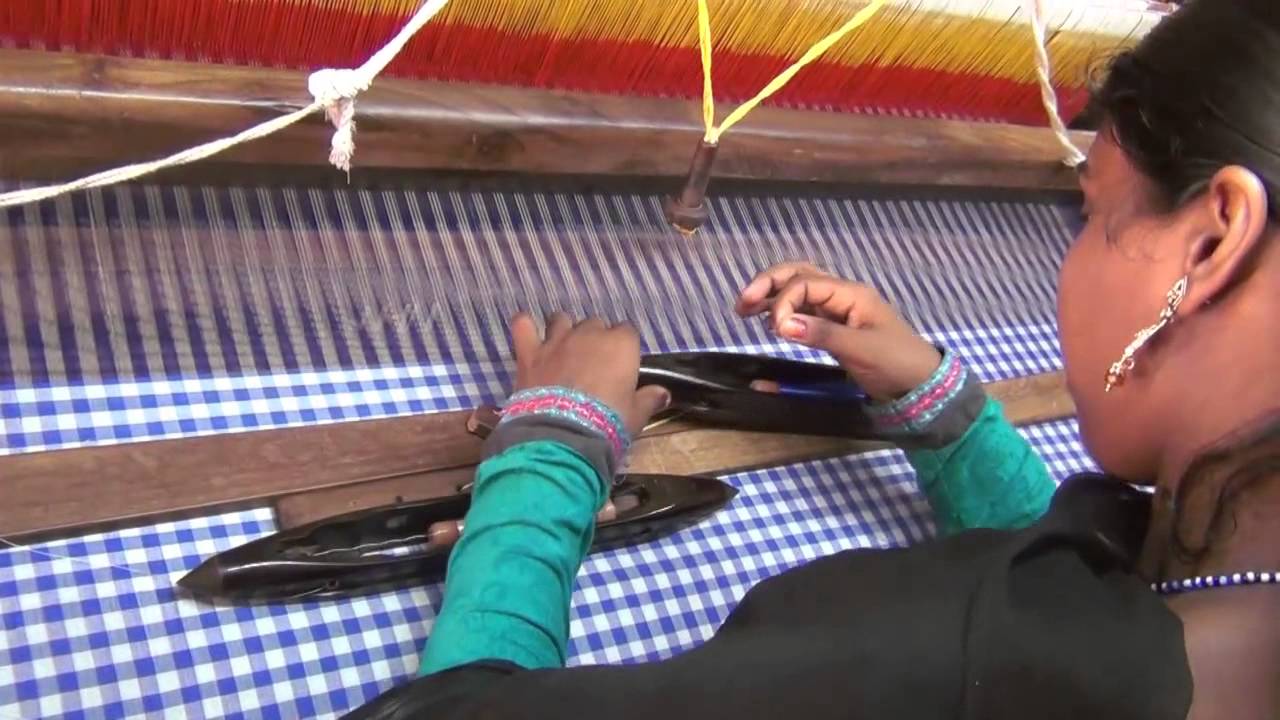 Saree Weaving - Kasargod, Kerala - YouTube