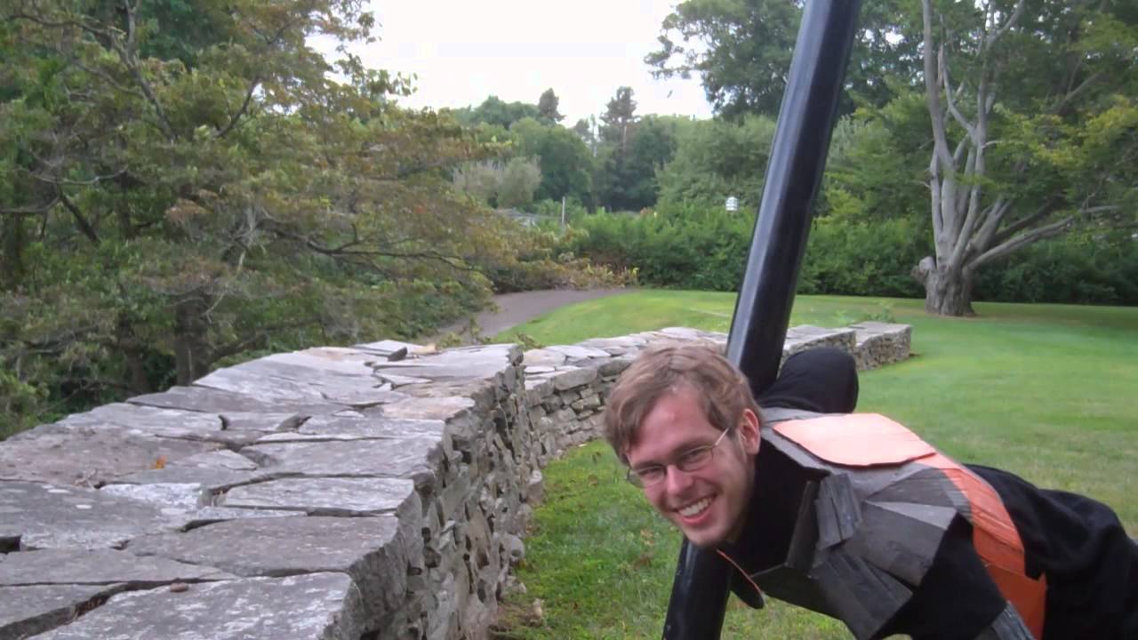 Behind the Scenes of Follow Freeman - YouTube