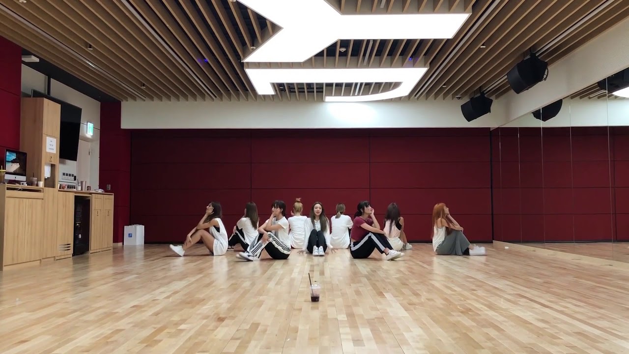 TWICE (트와이스) "Dance The Night Away" Dance Video (NEW JYP Practice Room ...