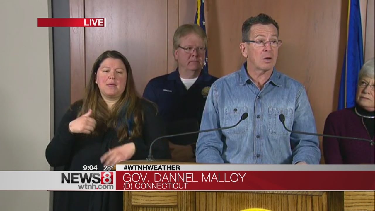 Governor Malloy gives blizzard update from Emergency Operations Center ...