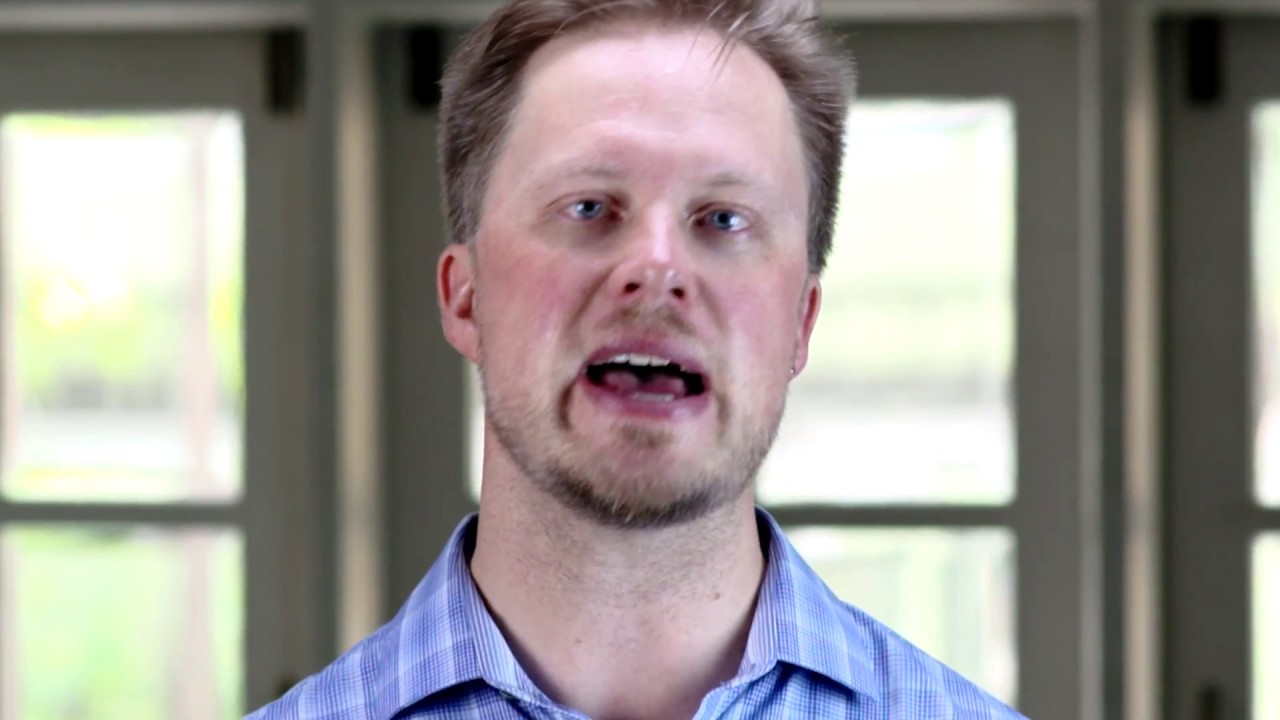 Fabric of Change - Ashoka Fellow Benjamin Cokelet of PODER - YouTube