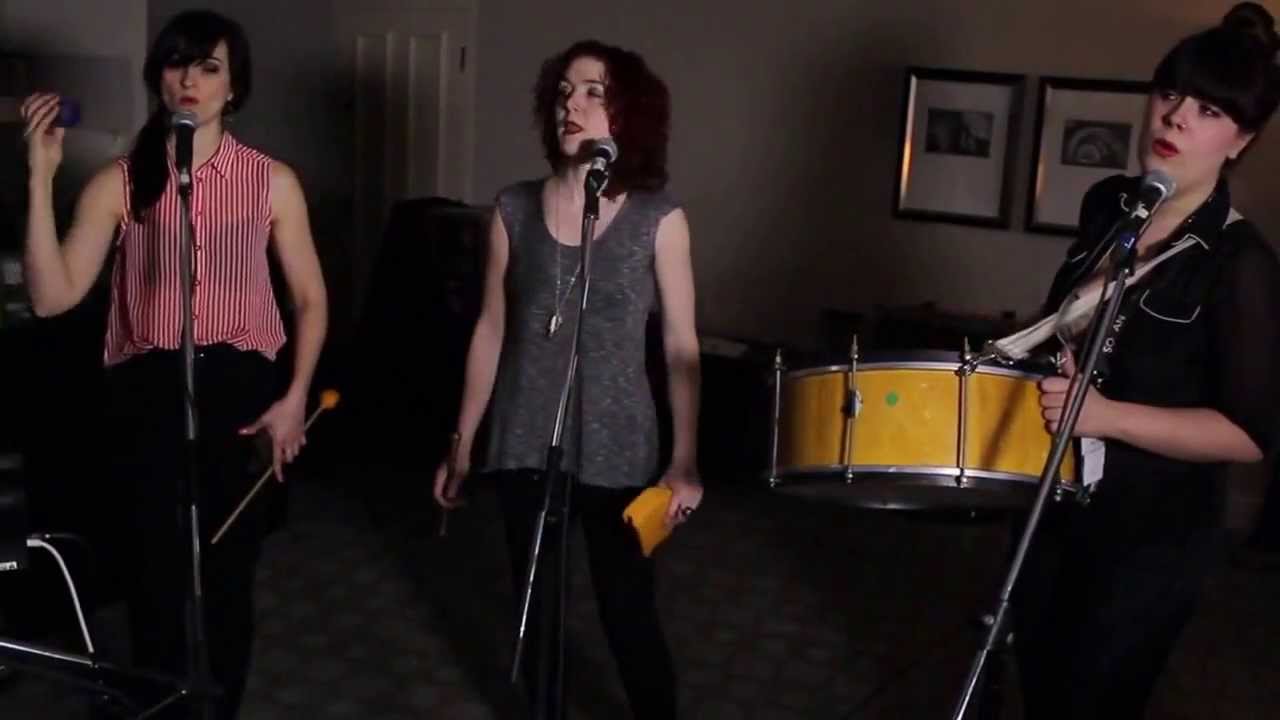 Chic Gamine - Tristesse Suspendue - YouTube