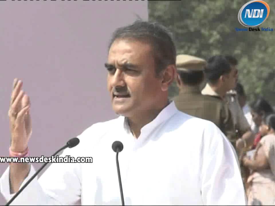 Prafull Patel during inauguration of new 'Reva' - YouTube