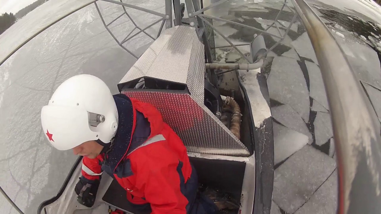 Mini airboat on thin ice - YouTube