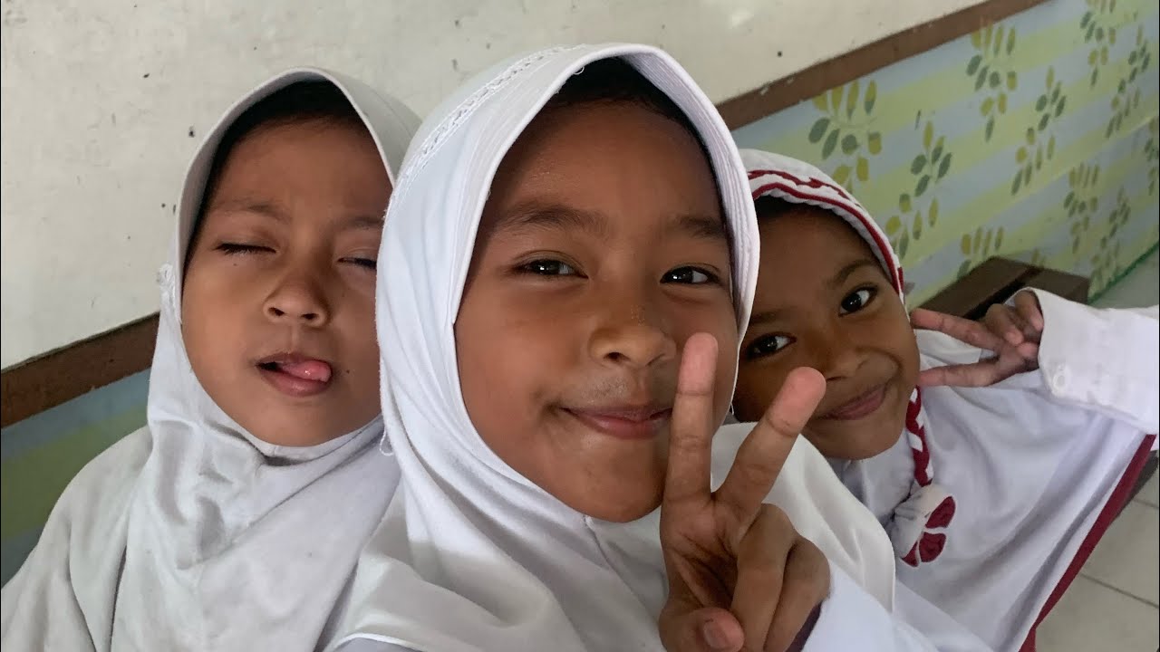 Tari kreasi 2B, MIX SONG-Nur Faillah - YouTube