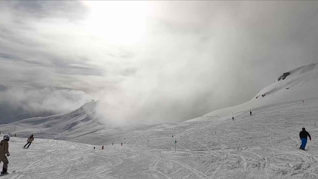 Peak Express chair, Mathew's Traverse, and (Upper) Burnt Stew Trail (Whistler mountain) 2024-02 ...
