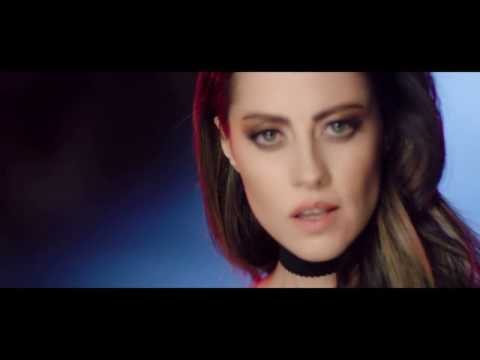 Derya Uludağ  -  Okyanus Tersten