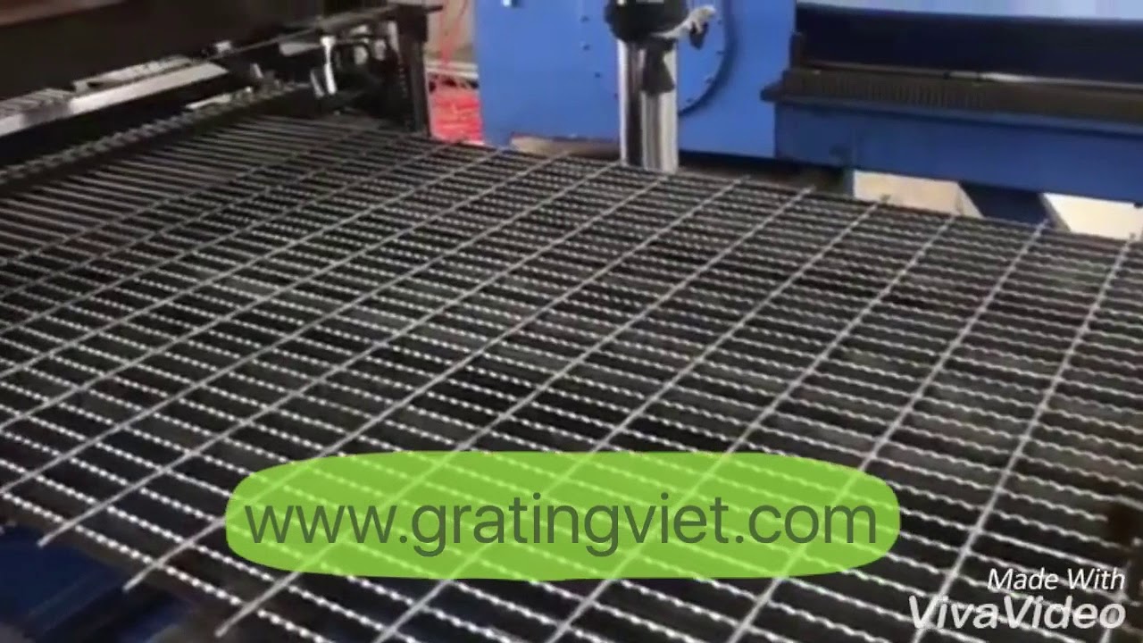 Serrated Bar Welding Machine ... www.gratingviet.com - YouTube