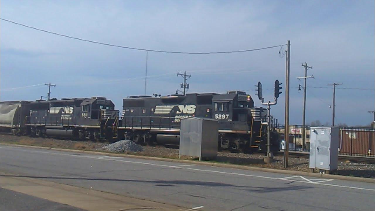 NS P71 Hickory Junction NC W/ GP38-2 5297 & GP38-2 5811 3/11/21 GREAT!!! [NS P71] [NS S-Line ...