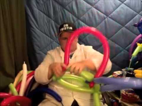 Super Looper/ Spike Balloon Hats - YouTube