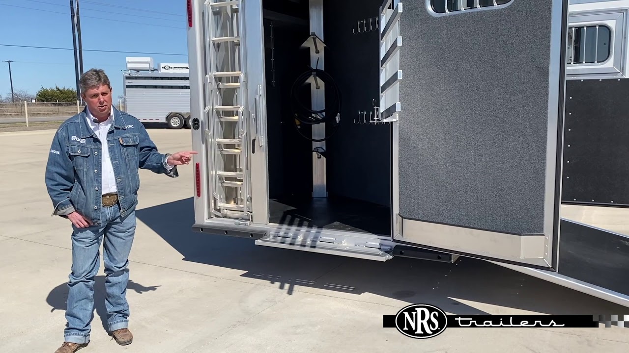 NRS Trailers - 2019 Twister 4 Horse 17'6 Living Quarters Trailer with ...
