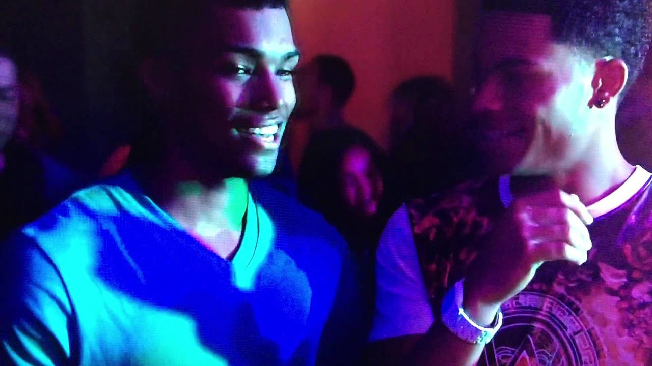 Club scene. - YouTube