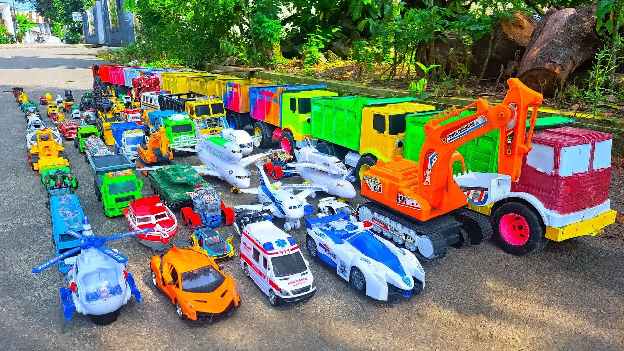 Mobil Trek Tronton Panjang Penuh Muatan Kereta Api Mobil Balap Traktor ...