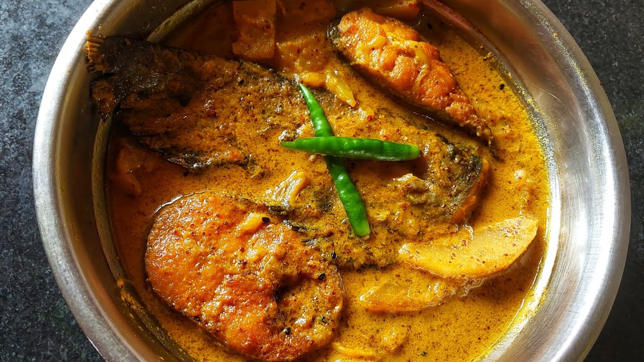 Sorse Diye Boal Mach | Boal Macher Recipe | Bengali Style Fish Curry ...