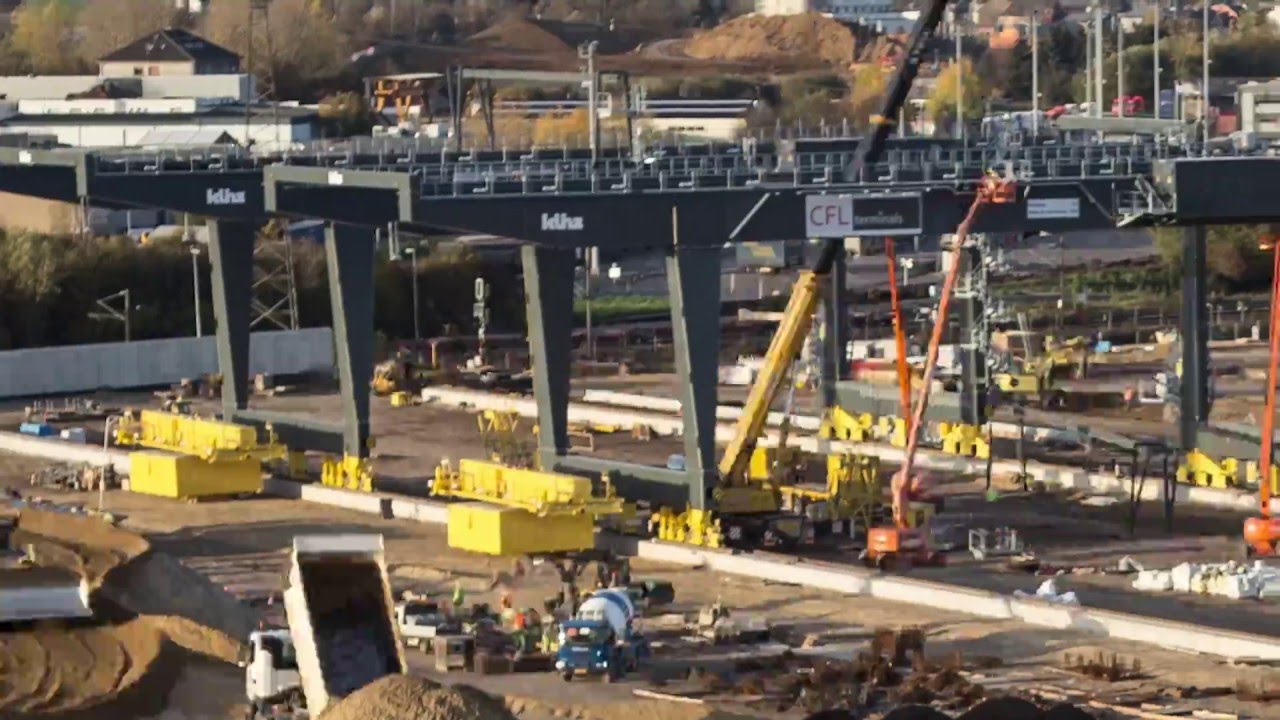 CFL multimodal - crane assembly - YouTube