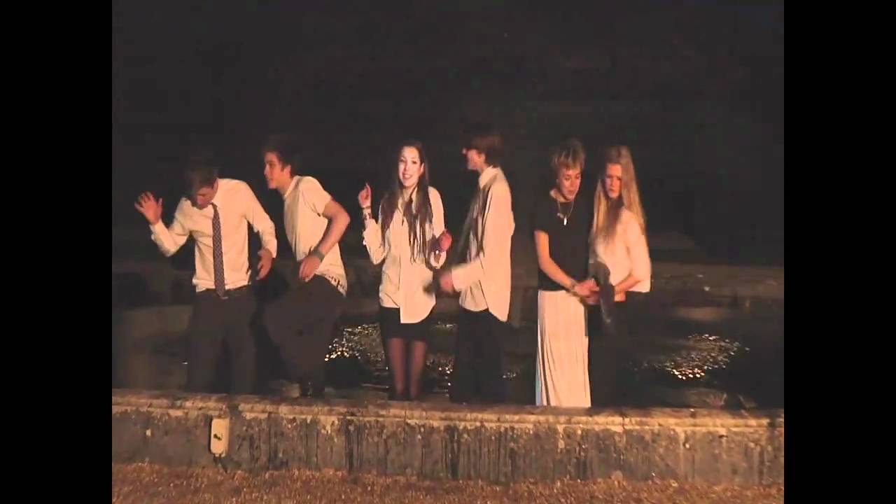 Friends Opening Remake (FRUNDS) (HD) - YouTube