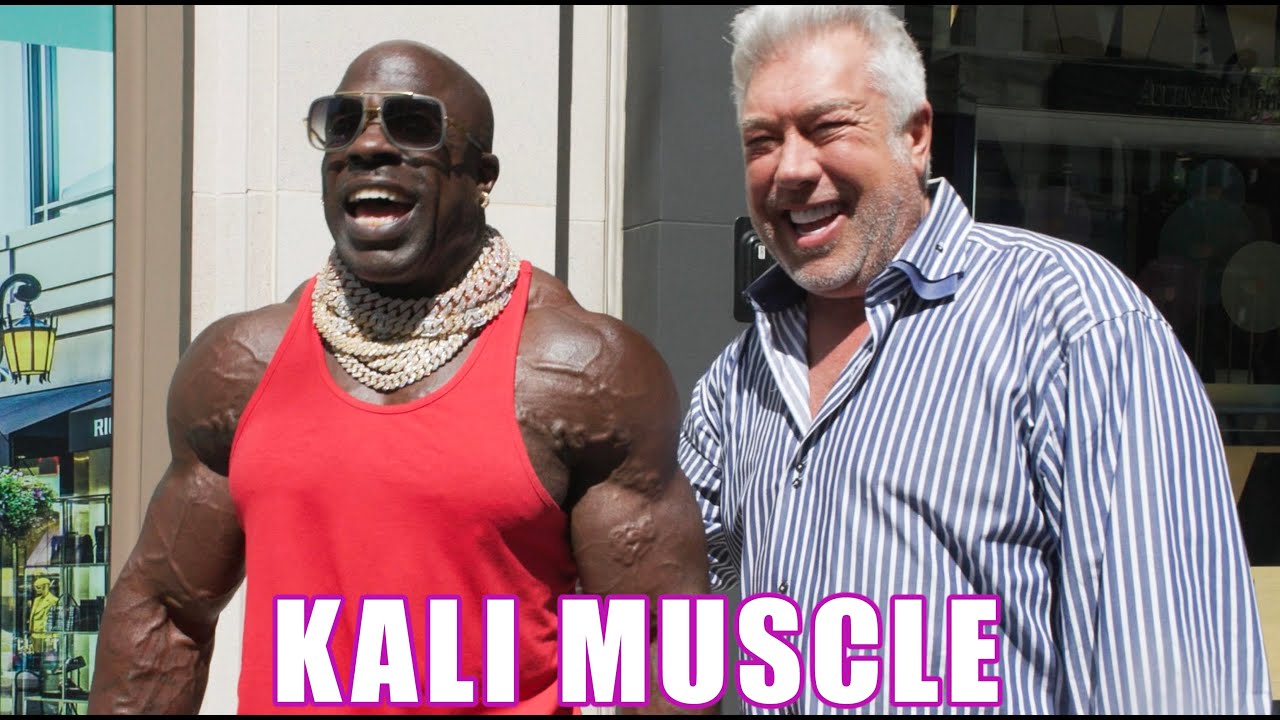 KALI MUSCLE CAME TO THE STORE! - YouTube