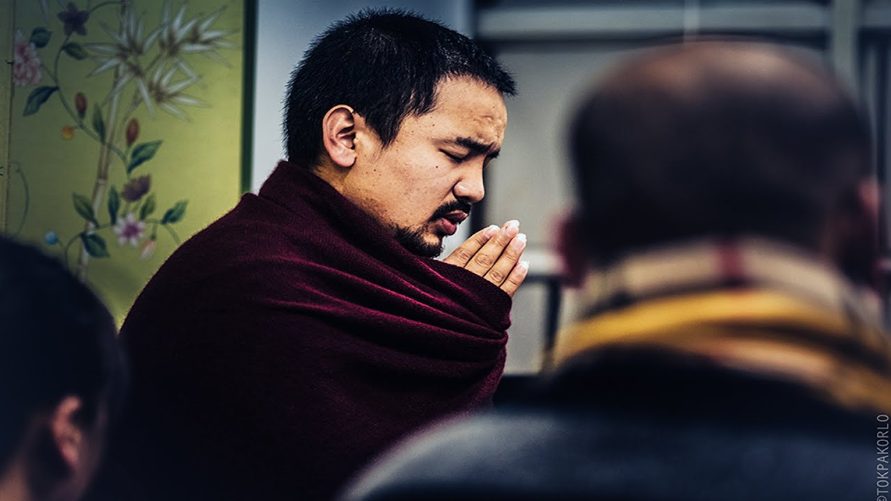 Biography of H.E Chogyal Rinpoche - YouTube