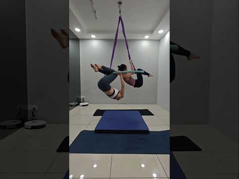My pleasure to partner with teacher for this new try on Duo Tippy Hoop.  #My32ndClassHoopYoga