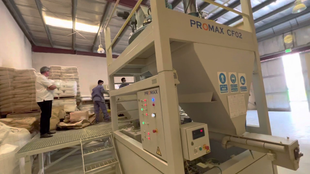 PROMAX 🟦🟧🟦 CF02 thermoplastic production plant for road marking - YouTube