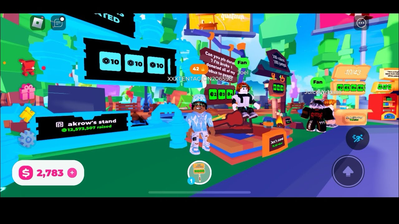 Donating a lot of Robux and meeting a famous person - YouTube