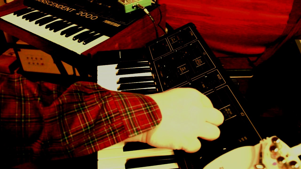 "Oscillator Overdrive" (Powertran Transcendent 2000 & Yamaha CS-5 ...